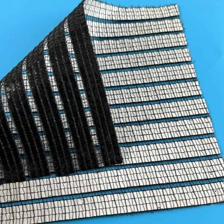 Black and White Shading Screens: Energy Savings for Greenhouses